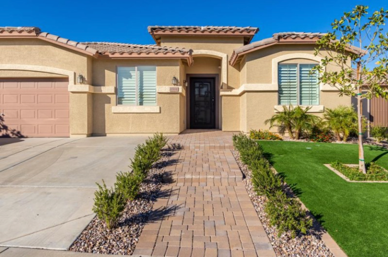 Ohana Straight Arrow North - Assisted Living Carehome | Modern Care Homes